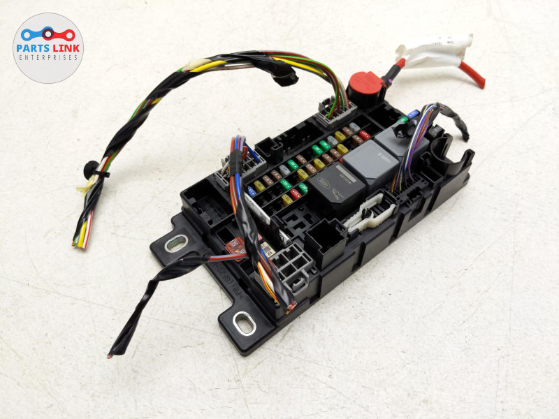 2020-2021 RANGE ROVER EVOQUE 551 REAR LEFT QUARTER FUSE BOX POWER ...