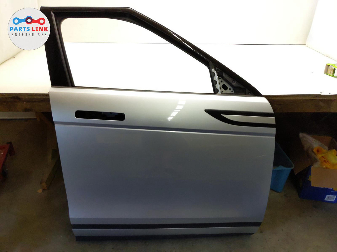 2020-2021 RANGE ROVER EVOQUE FRONT RIGHT DOOR SHELL FRAME PANEL MOLDING ...