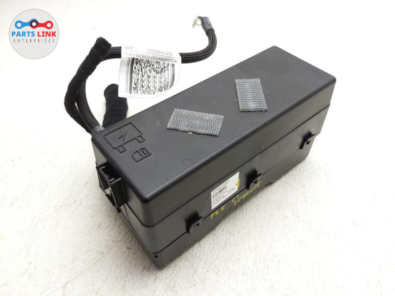 2017-2020 MASERATI LEVANTE GAS REAR BATTERY FUSE BOX POWER JUNCTION ...