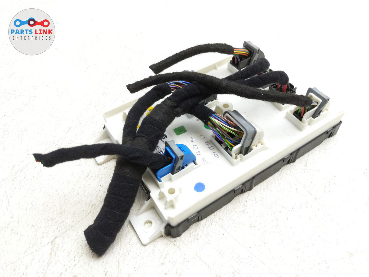 2017-2020 MASERATI LEVANTE FRONT RIGHT FLOOR BODY CONTROL MODULE UNIT ...