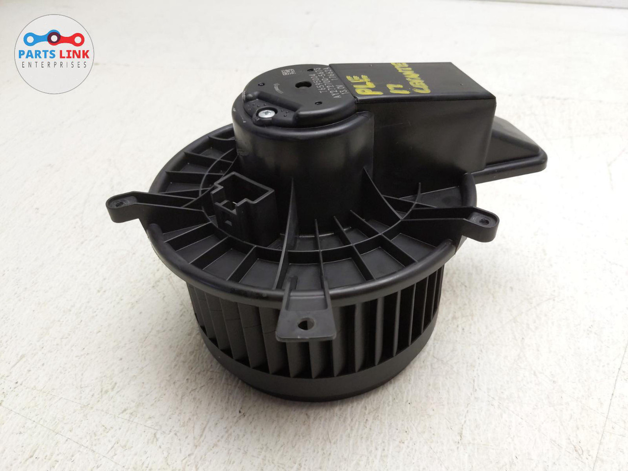 2017-20 MASERATI LEVANTE FRONT AC BLOWER HEATER MOTOR TEMP FAN IMPELLER ASSEMBLY