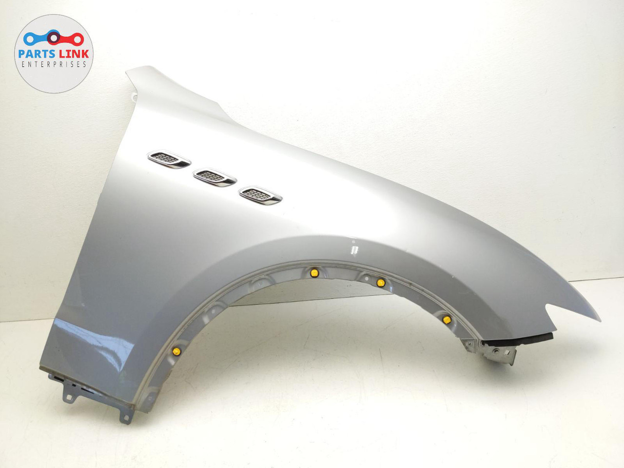 2017-2020 MASERATI LEVANTE FRONT RIGHT FENDER PANEL SHELL COVER WING ...