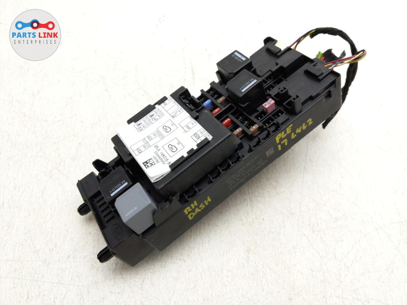 2017 LAND ROVER DISCOVERY L462 RIGHT DASH JUNCTION BOX BLOCK CONTROL ...