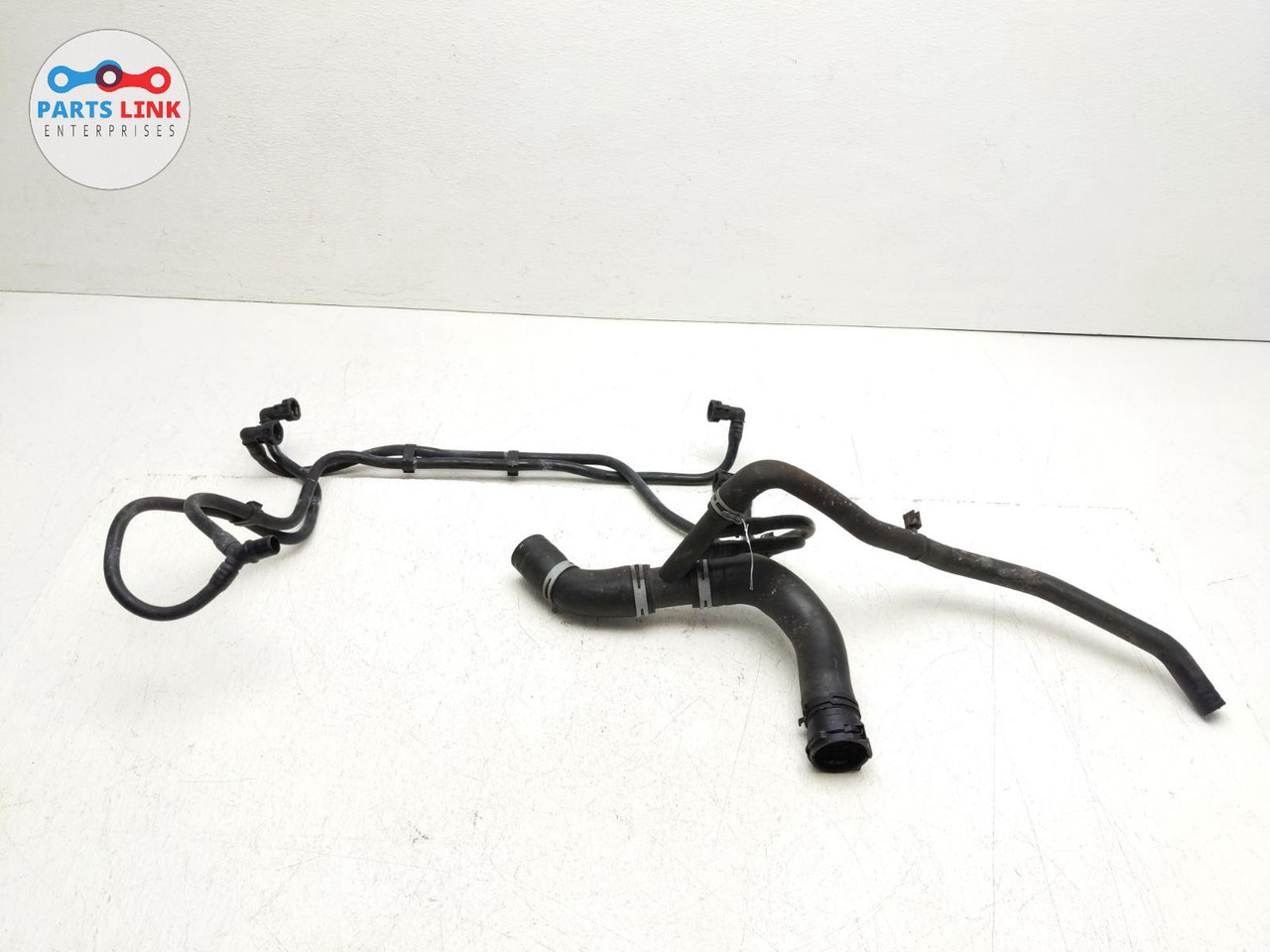 2017-2018 LAND ROVER DISCOVERY 5 SUPERCHARGER COOLANT HOSE PIPE WATER ...