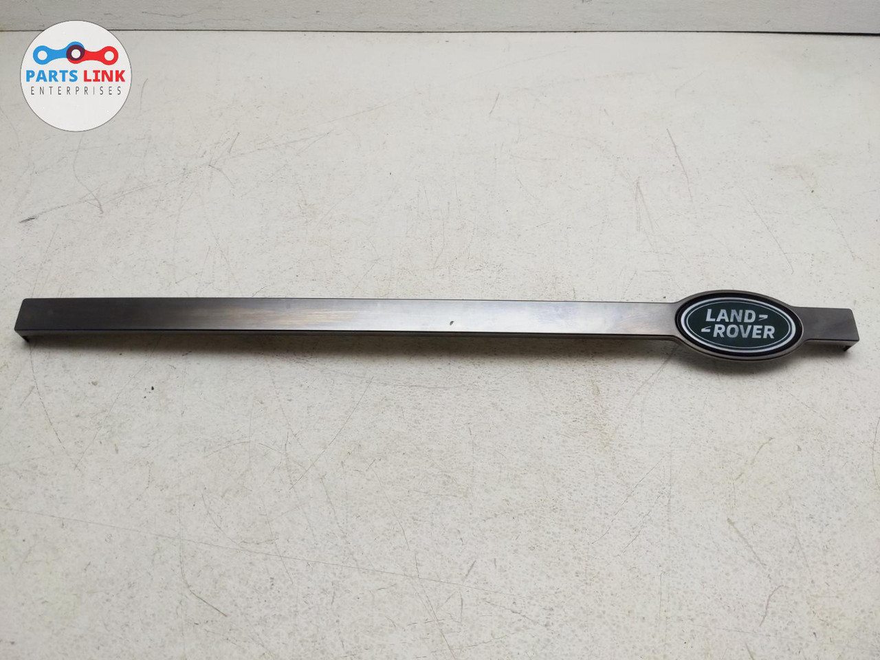 2020-21 LAND ROVER DEFENDER 110 FRONT BUMPER GRILL TRIM EMBLEM MOLDING ...