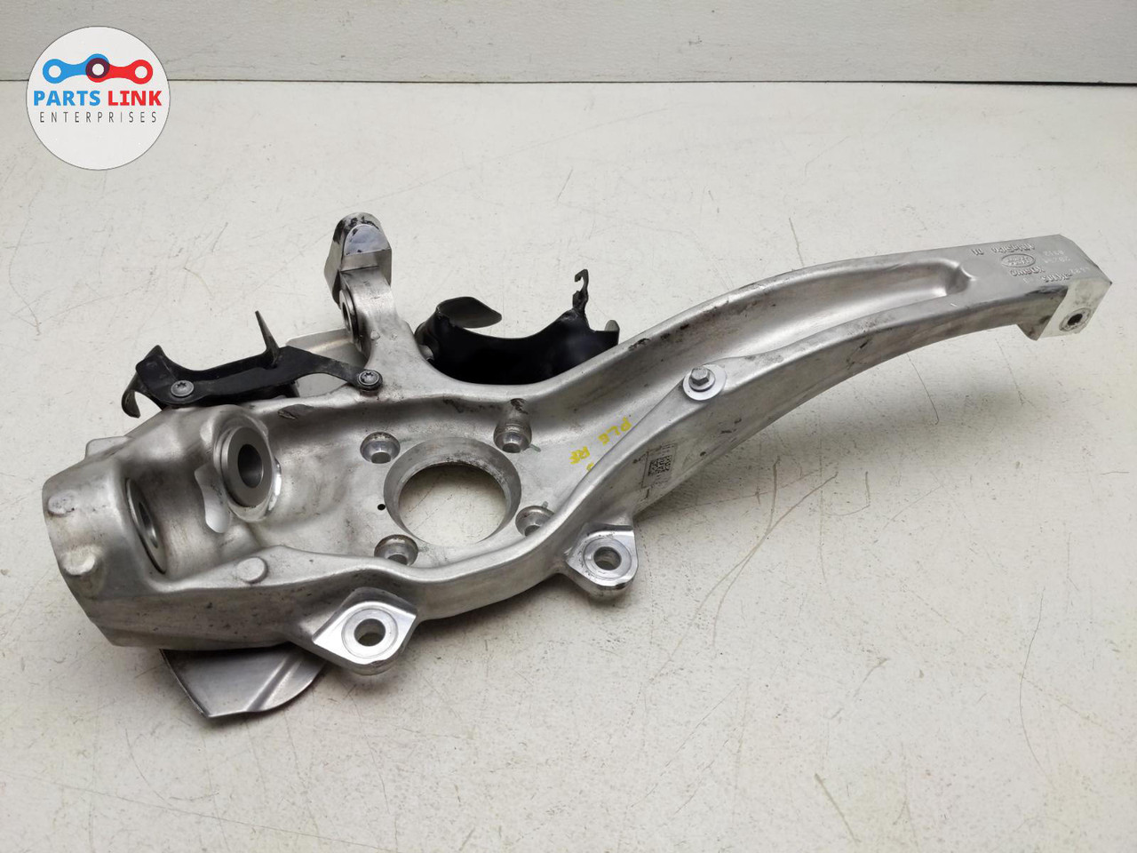 2020-21 LAND ROVER DEFENDER 110 FRONT RIGHT SPINDLE STEERING KNUCKLE ...