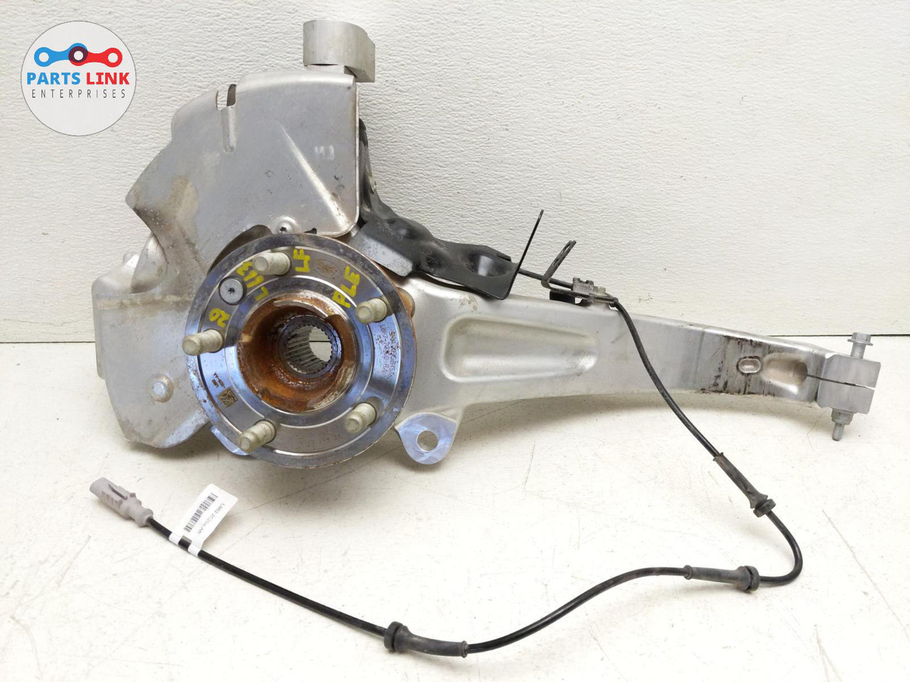 2020-21 LAND ROVER DEFENDER FRONT LEFT SPINDLE KNUCKLE WHEEL HUB ...