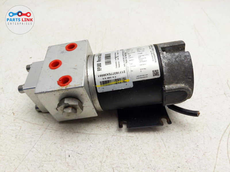 SIMRAD RPU80 REVERSIBLE HYDRAUIC STEERING BOAT AUTOPILOT PUMP UNIT MODULE