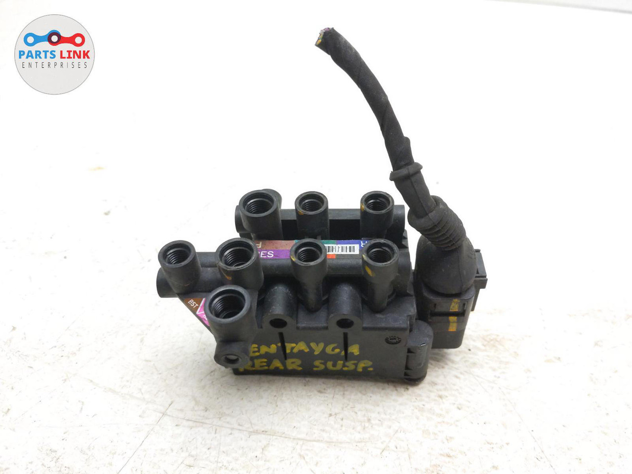 2016-2020 BENTLEY BENTAYGA REAR AIR SUSPENSION VALVE SOLENOID BLOCK ...