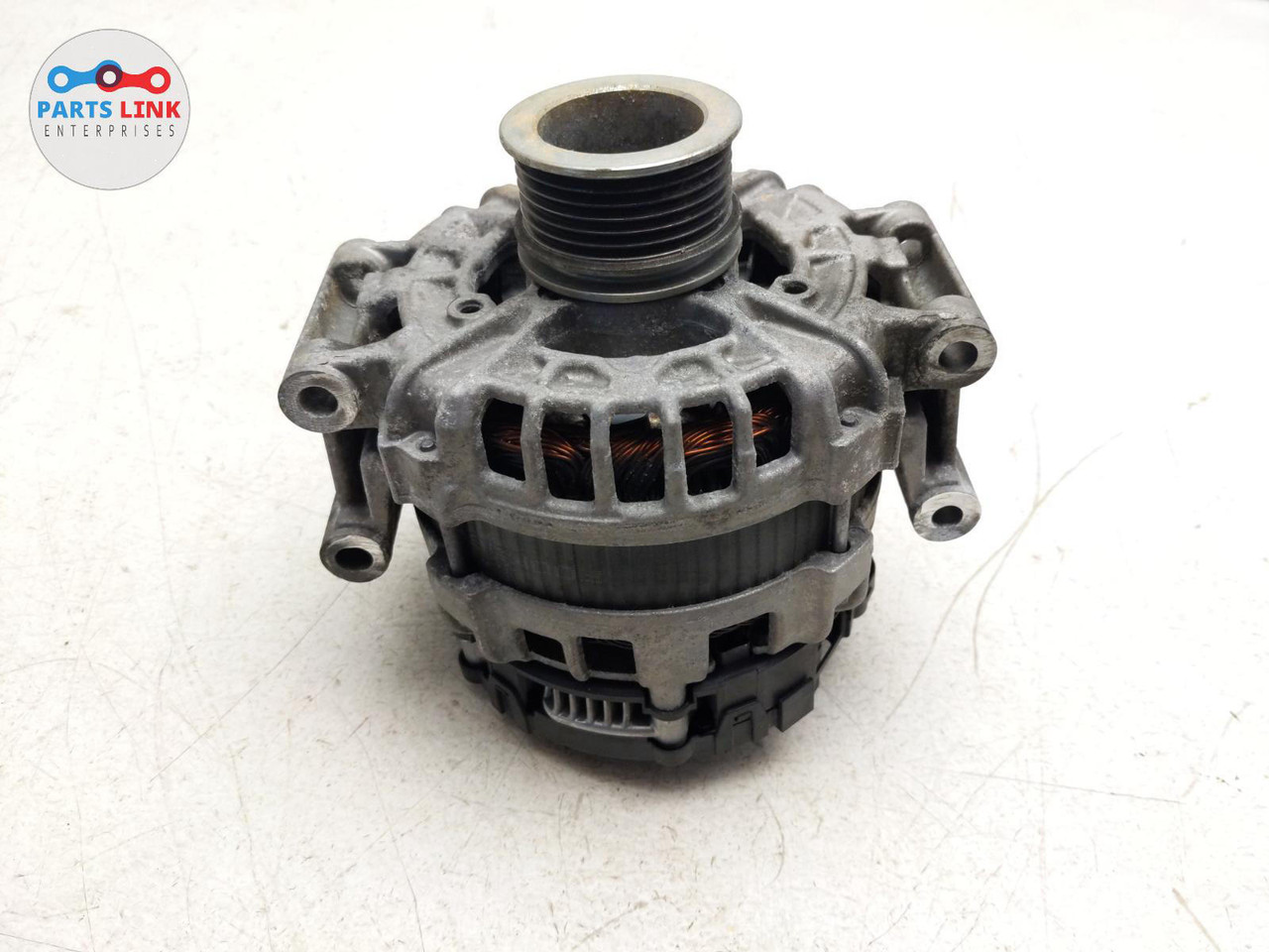 2016-2020 BENTLEY BENTAYGA ALTERNATOR POWER GENERATOR PULLEY ASSEMBLY ...