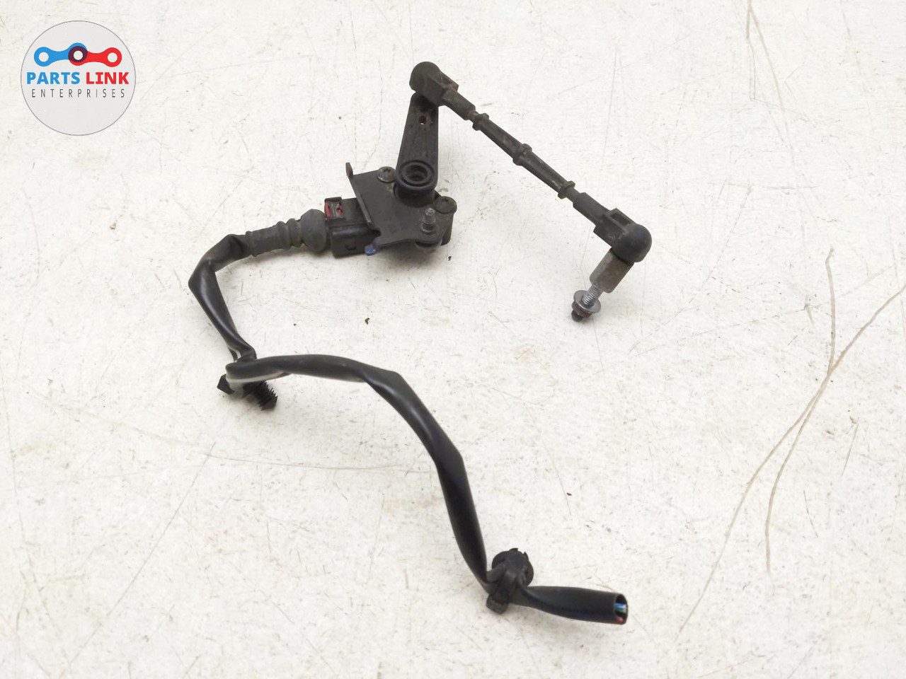 2016-20 BENTLEY BENTAYGA REAR RIGHT AIR SUSPENSION HEADLIGHT HEIGHT ...