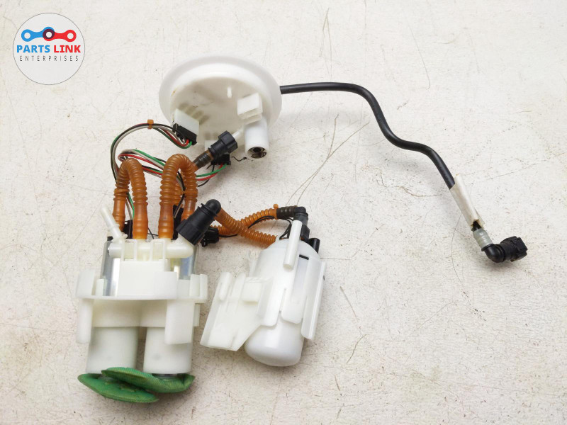 2016-2020 BENTLEY BENTAYGA REAR GAS TANK ELECTRIC FUEL PUMP SENDER ...