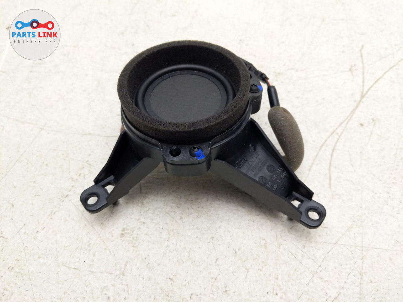 2016-2020 BENTLEY BENTAYGA REAR LEFT ROOF SPEAKER AUDIO SOUND TWEETER ...