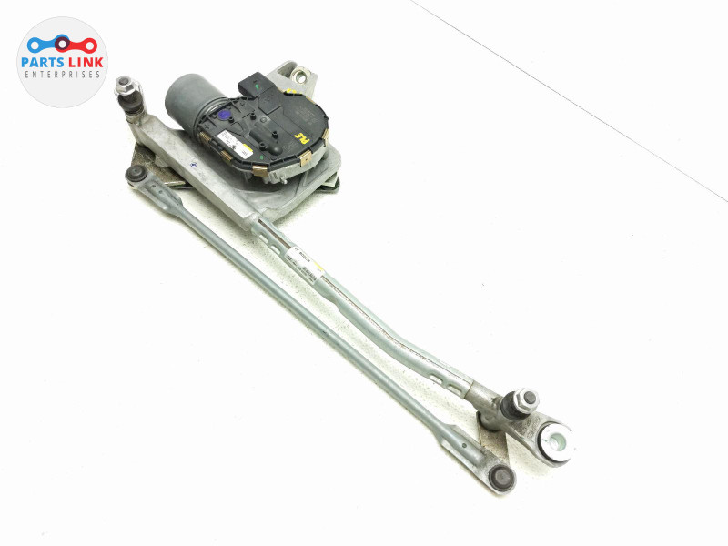 2016-2020 BENTLEY BENTAYGA FRONT WINDSHIELD WIPER GLASS MOTOR LINKAGE ...