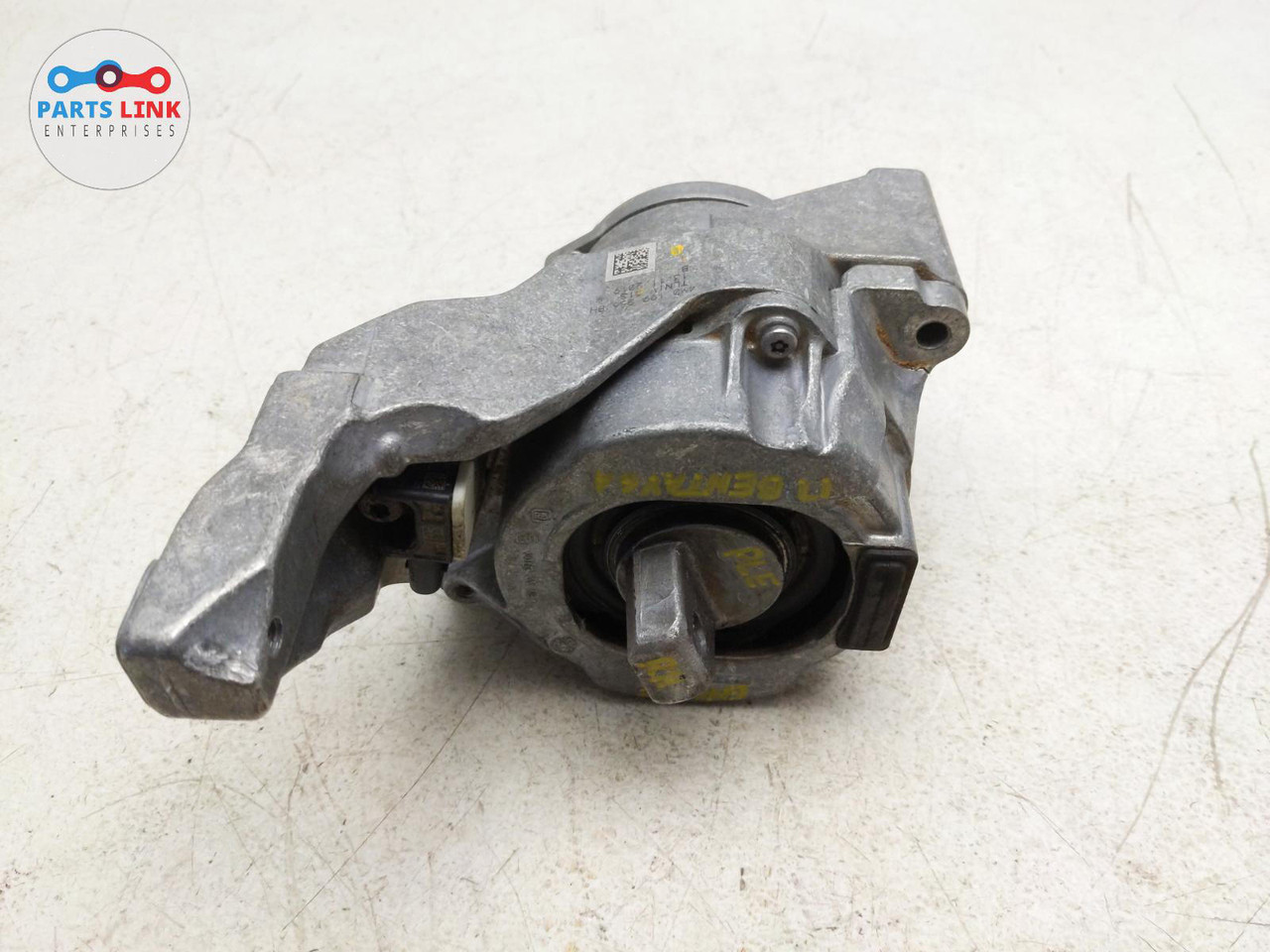 2016-2020 BENTLEY BENTAYGA RIGHT ENGINE MOTOR MOUNT SUPPORT BRACKET 6.0 ...