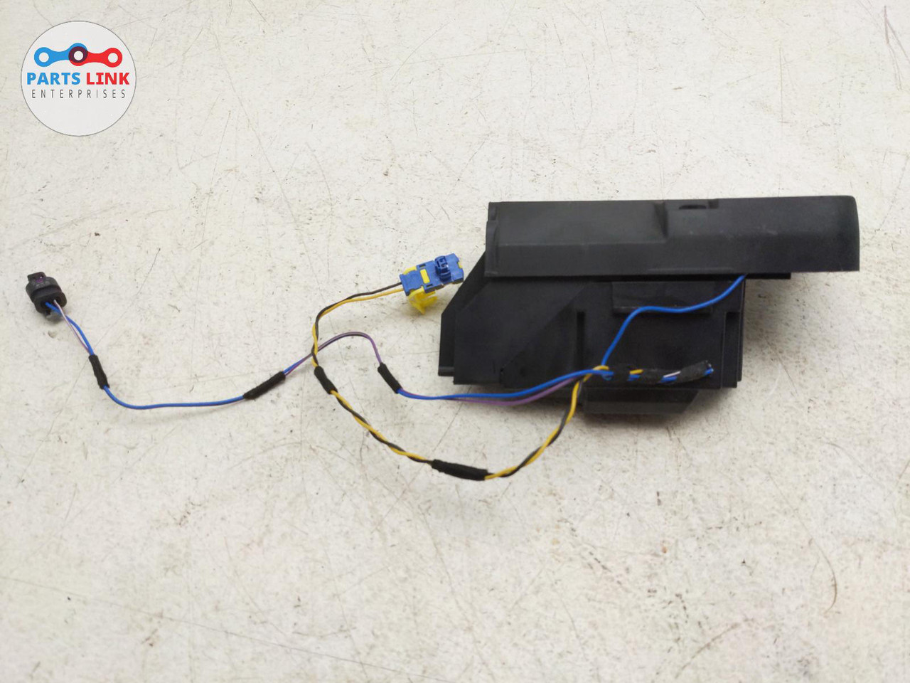 16-20 BENTLEY BENTAYGA BATTERY CONTROL MODULE FUSE BOX POWER RELAY END ...