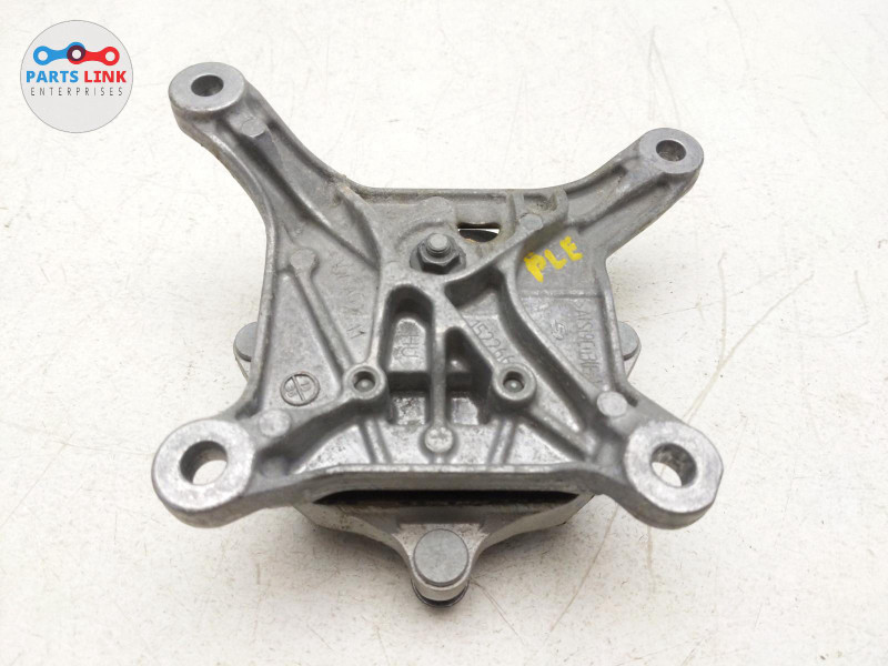 2016-2020 BENTLEY BENTAYGA REAR TRANSMISSION GEARBOX MOUNT BRACKET ...