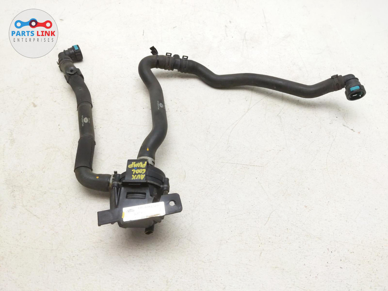 2015-21 RANGE ROVER AUX ENGINE WATER COOLANT PUMP HOSE PIPE MOUNT SET ...