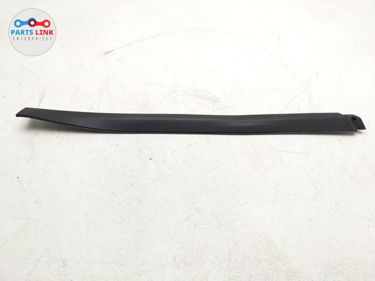 2019-21 PORSCHE CAYENNE REAR LEFT ROCKER TOP SEAL TRIM MOLDING COVER ...