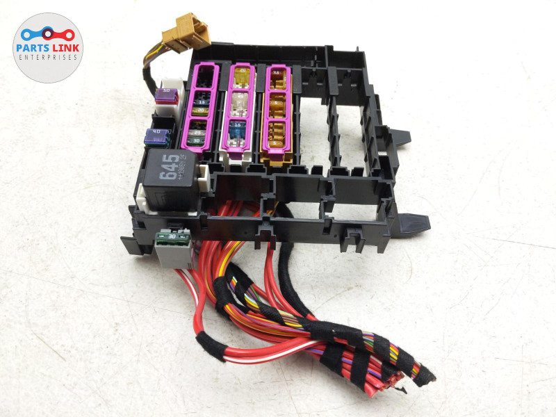 2019-2021 PORSCHE CAYENNE LEFT QUARTER FUSE BOX POWER RELAY CONTROL ...