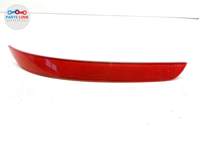 17-20 MASERATI LEVANTE REAR RIGHT BUMPER REFLECTOR TAILLIGHT TRIM ...