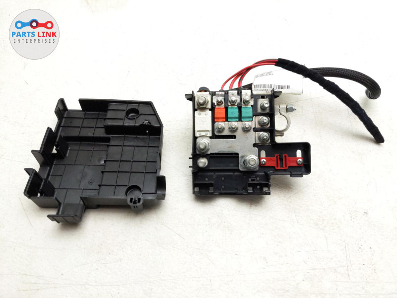 2017-20 MASERATI LEVANTE POSITIVE BATTERY TERMINAL FUSE BOX CONTROL ...