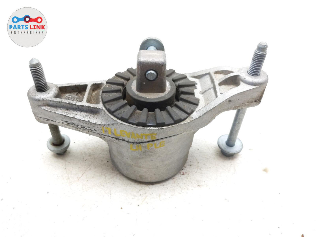 2017-2020 MASERATI LEVANTE LEFT ENGINE MOTOR MOUNT SUPPORT BRACKET ...