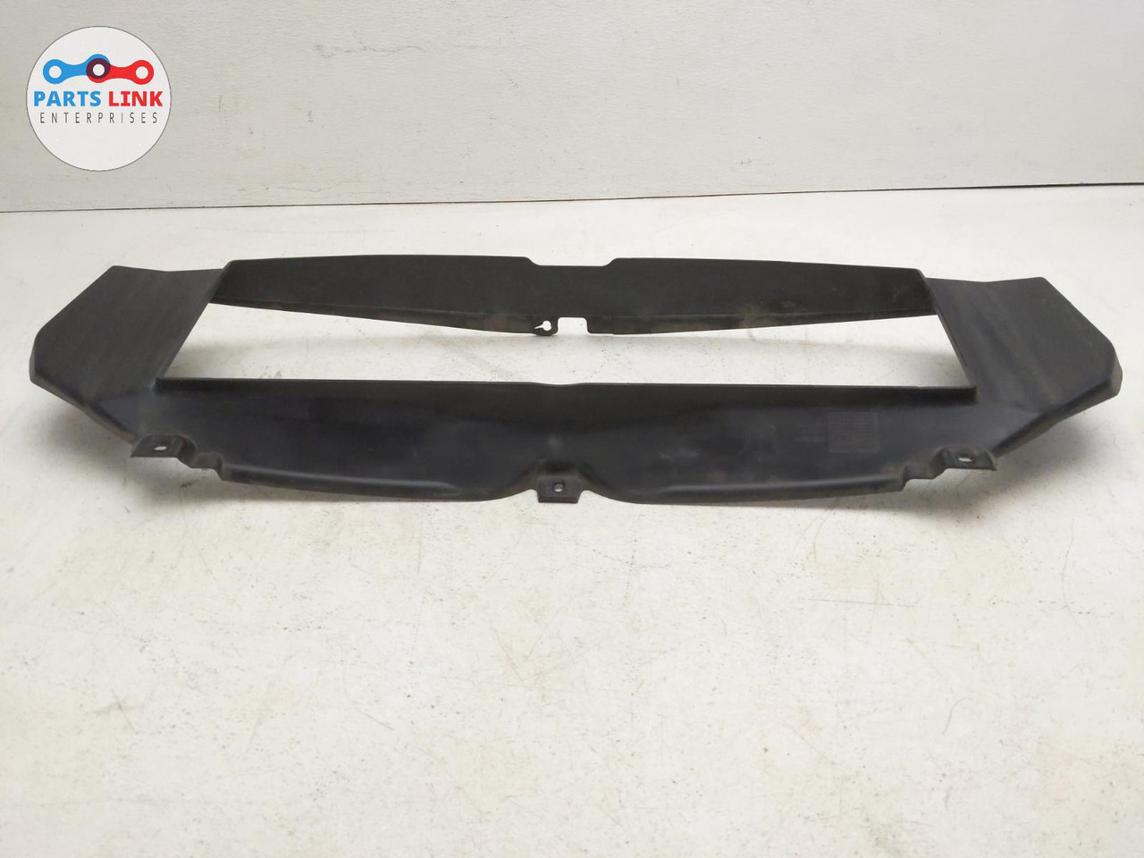 2017-20 MASERATI LEVANTE LOWER BUMPER AIR DUCT RADIATOR SHROUD GUIDE ...