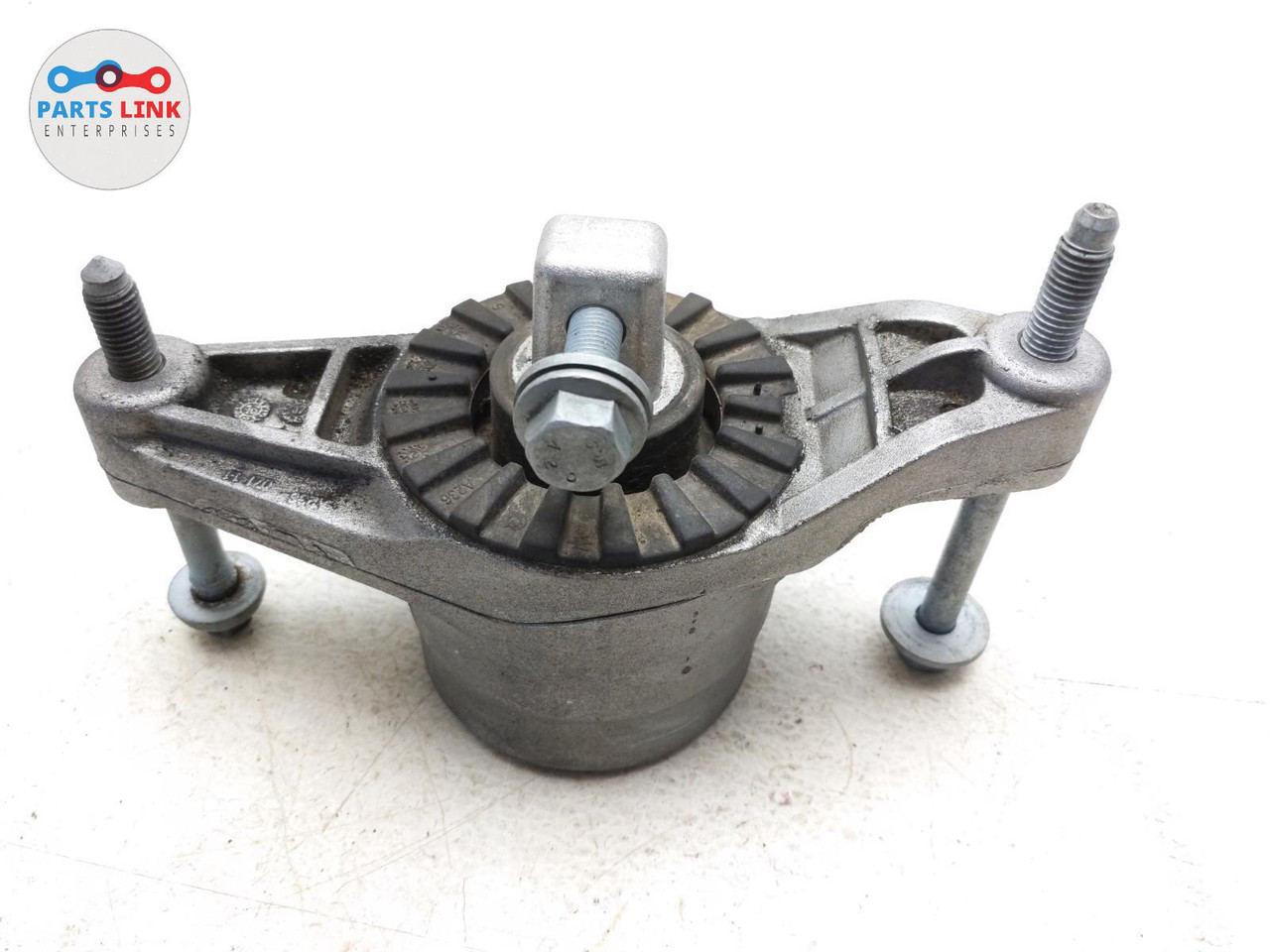 2017-2020 MASERATI LEVANTE RIGHT ENGINE MOTOR MOUNT SUPPORT BRACKET ...