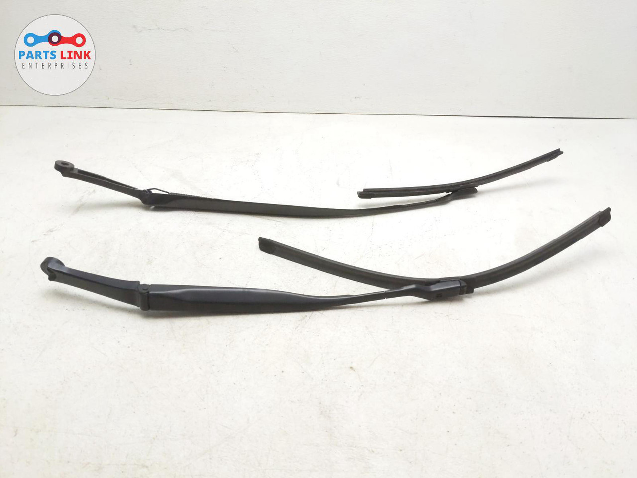 2017-2020 MASERATI LEVANTE FRONT WINDSHIELD WIPER ARM BLADES SET ...