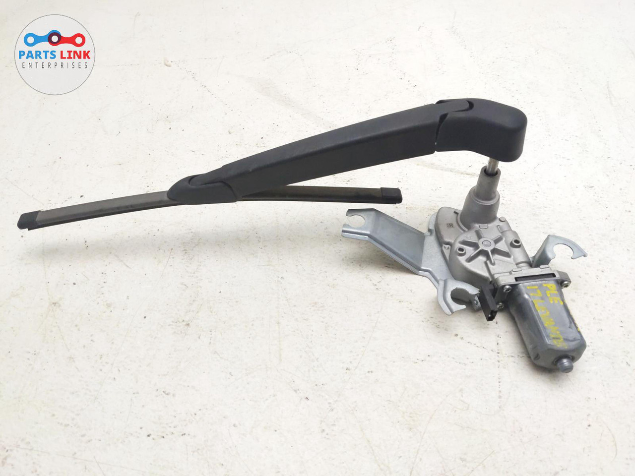 2017-2020 MASERATI LEVANTE REAR LID LIFTGATE BACK WIPER ARM MOTOR ...