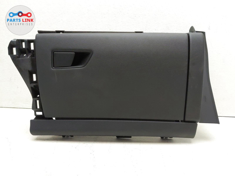 2017-2020 MASERATI LEVANTE RIGHT DASH GLOVE BOX COMPARTMENT TRAY ...