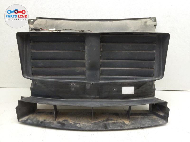 2017-20 MASERATI LEVANTE FRONT RADIATOR AIR SHUTTER GRILLE DUCT VENT ...