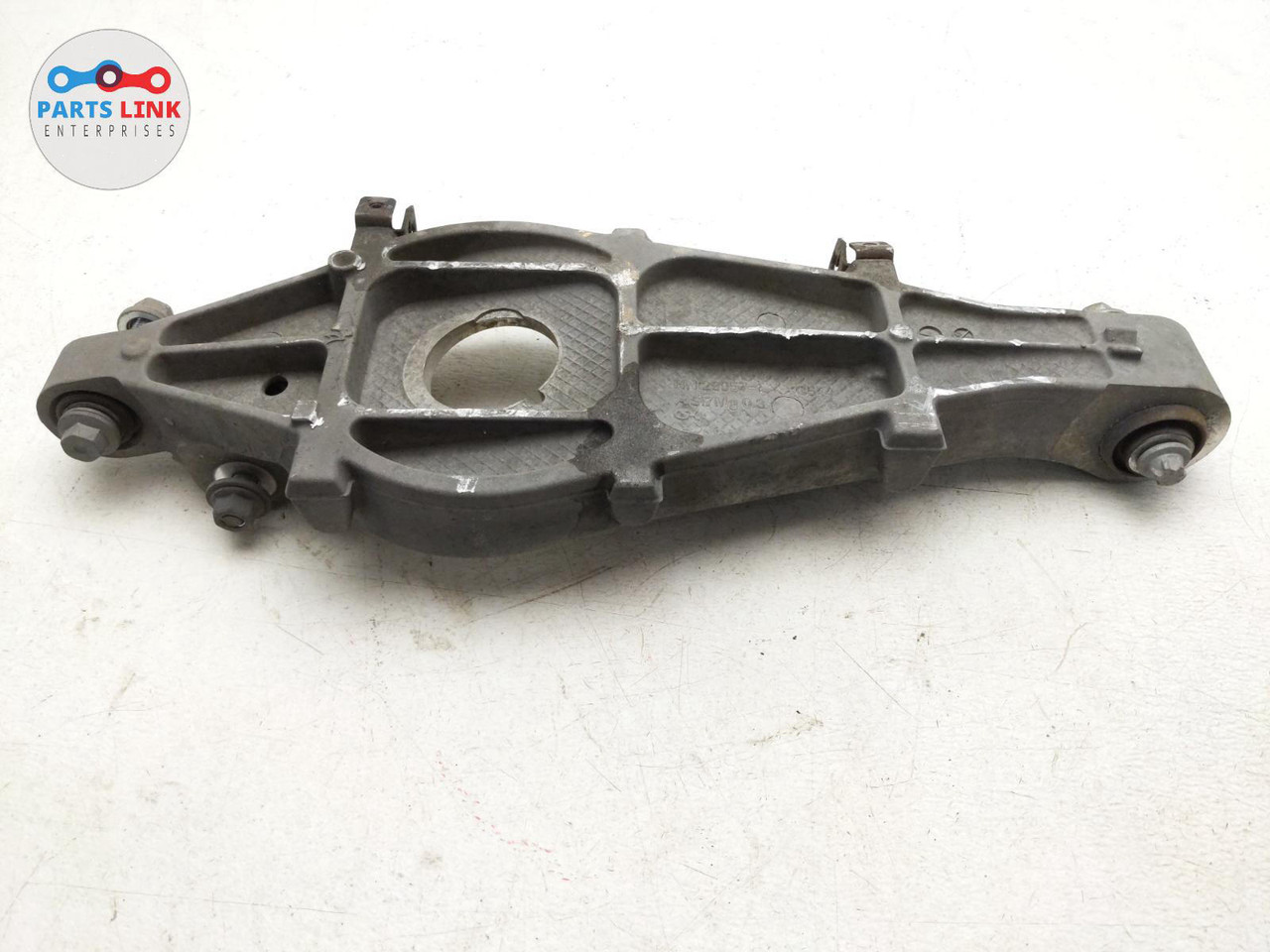 2017-20 MASERATI LEVANTE REAR LEFT LOWER CONTROL ARM SWING STRUT SEAT ...