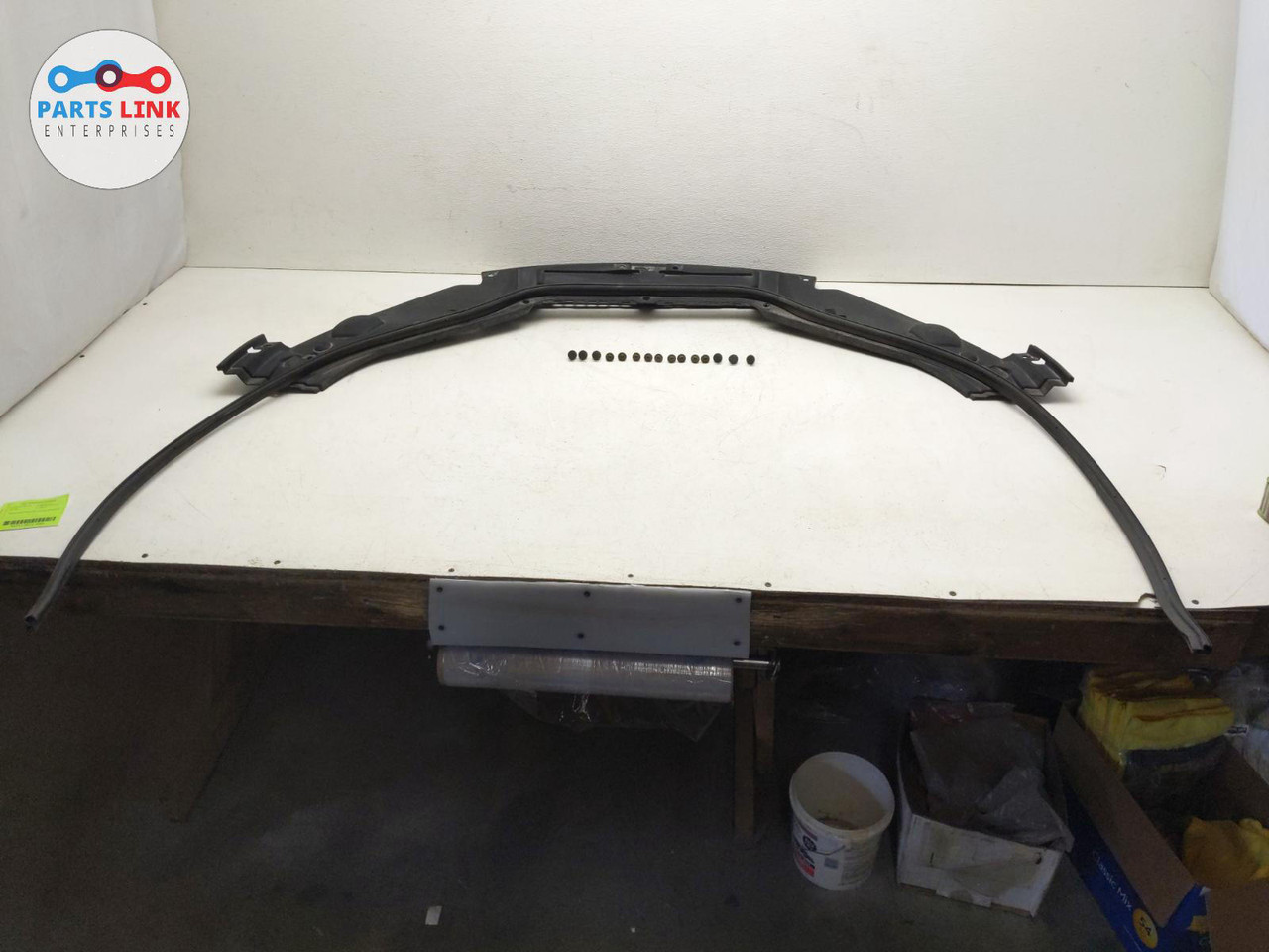 17-22 MASERATI LEVANTE RADIATOR SUPPORT TOP TRIM COWLING BEZEL COVER ...