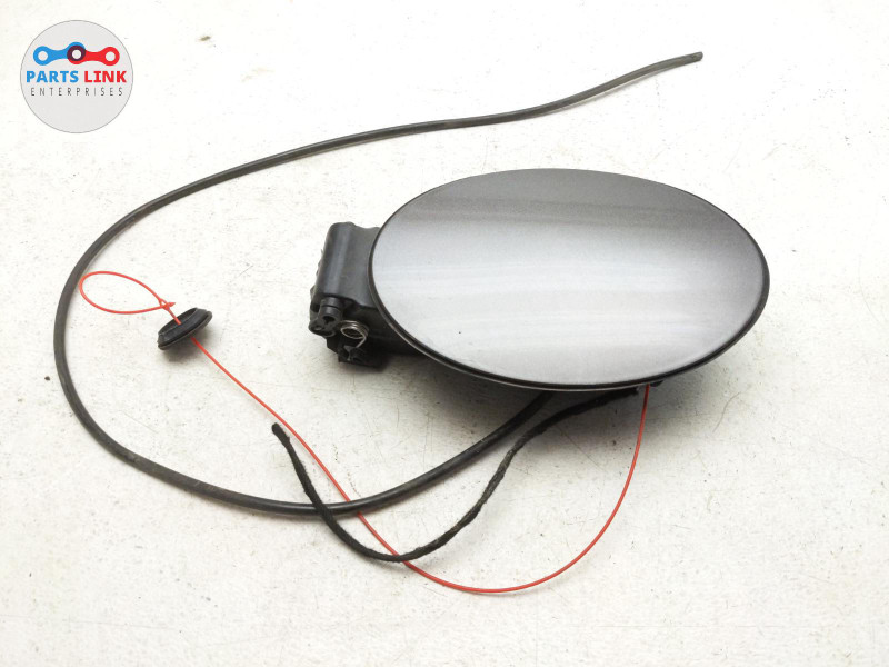 2017-2020 MASERATI LEVANTE REAR LEFT GAS TANK LID CAP FUEL DOOR TRIM ...