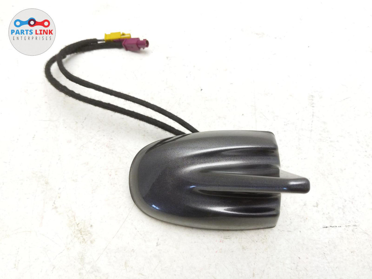 2017-2020 MASERATI LEVANTE REAR ROOF SHARK FIN ANTENNA MODULE GHIBLI ...