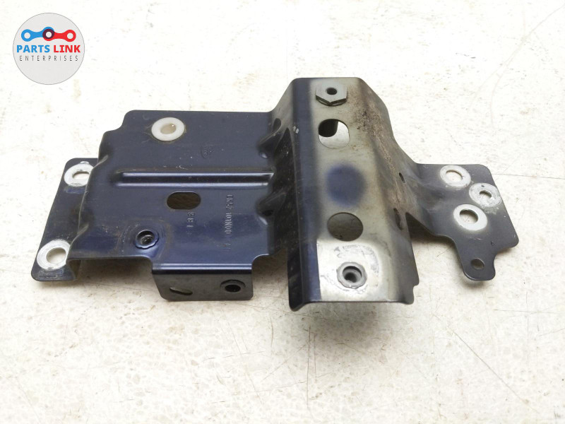 2013-2021 RANGE ROVER L405 FRONT RIGHT FENDER BRACKET MOUNT SUPPORT ...