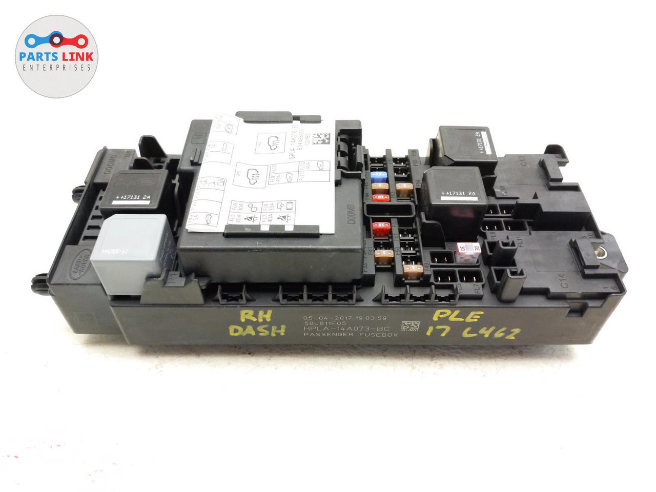 2017 LAND ROVER DISCOVERY 5 RIGHT DASH FUSE BOX POWER RELAY CONTROL ...