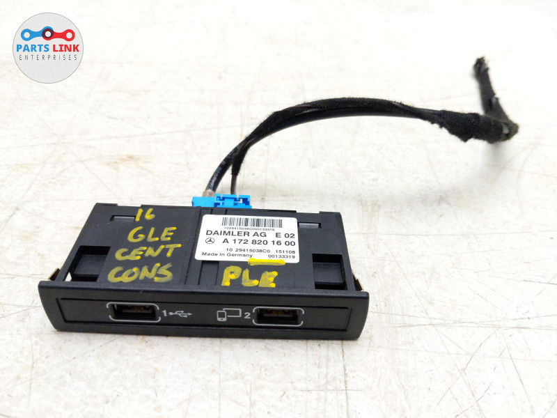 2016-2019 MERCEDES GLE63 AMG S CENTER CONSOLE USB PORT PHONE CHARGE ...