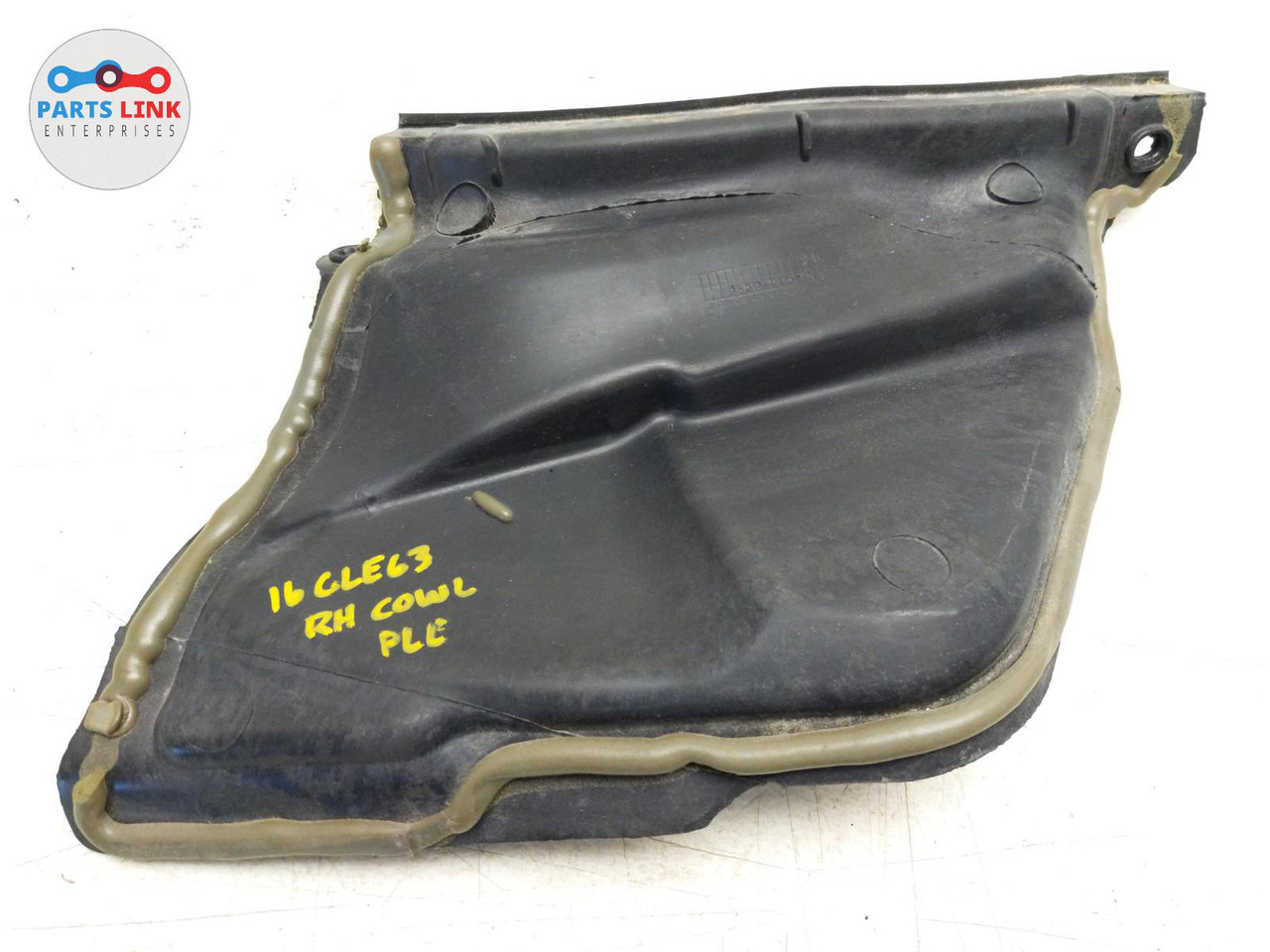 RIGHT COWL ENGINE BAY COVER INSULATOR SHIELD W166 2016-19 MERCEDES ...