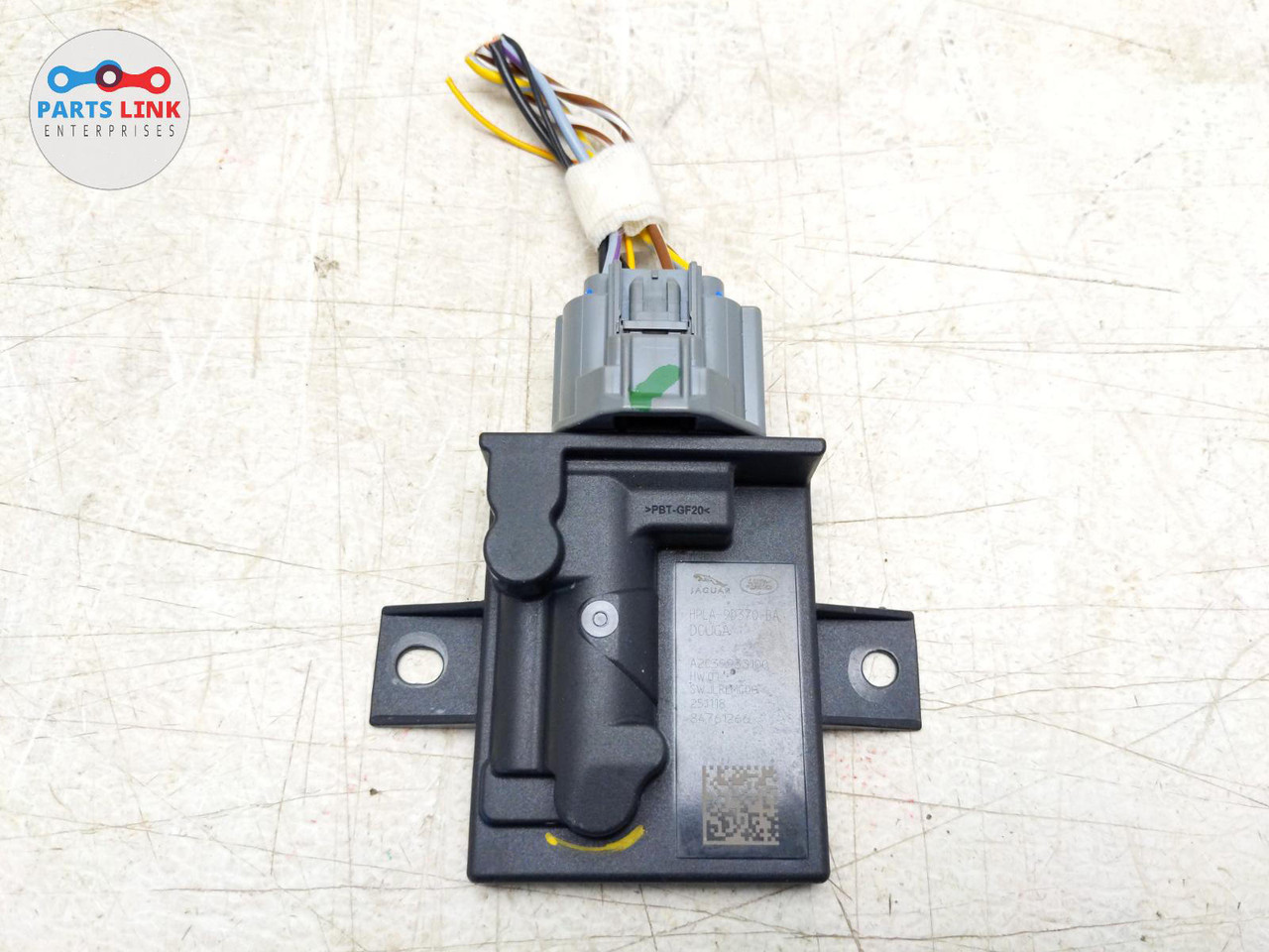 2018-2021 RANGE ROVER VELAR REAR FUEL PUMP CONTROL MODULE HARNESS PLUG ...