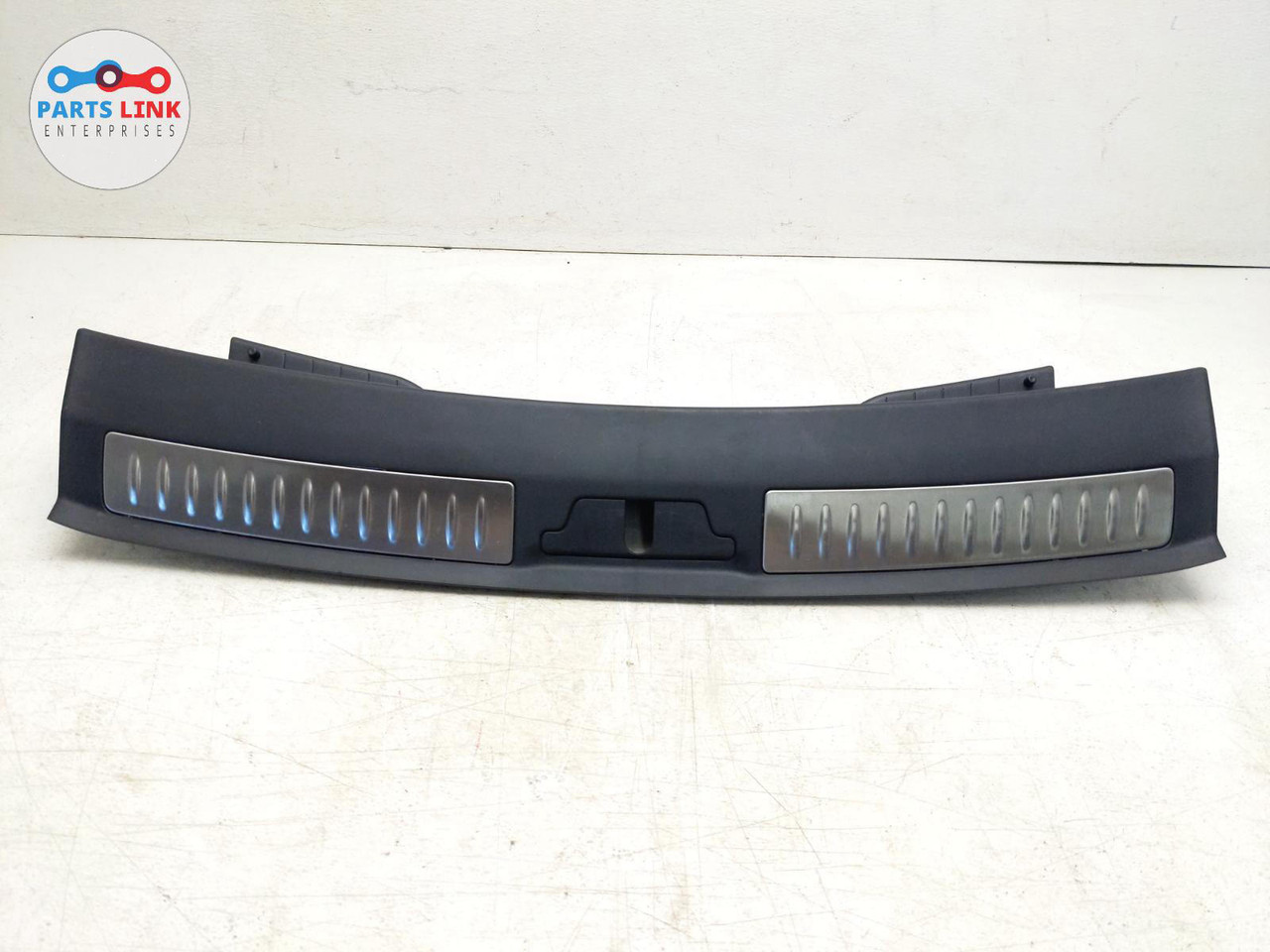 2018-20 RANGE ROVER VELAR REAR TRUNK LID LATCH PANEL COVER SCUFF SILL ...