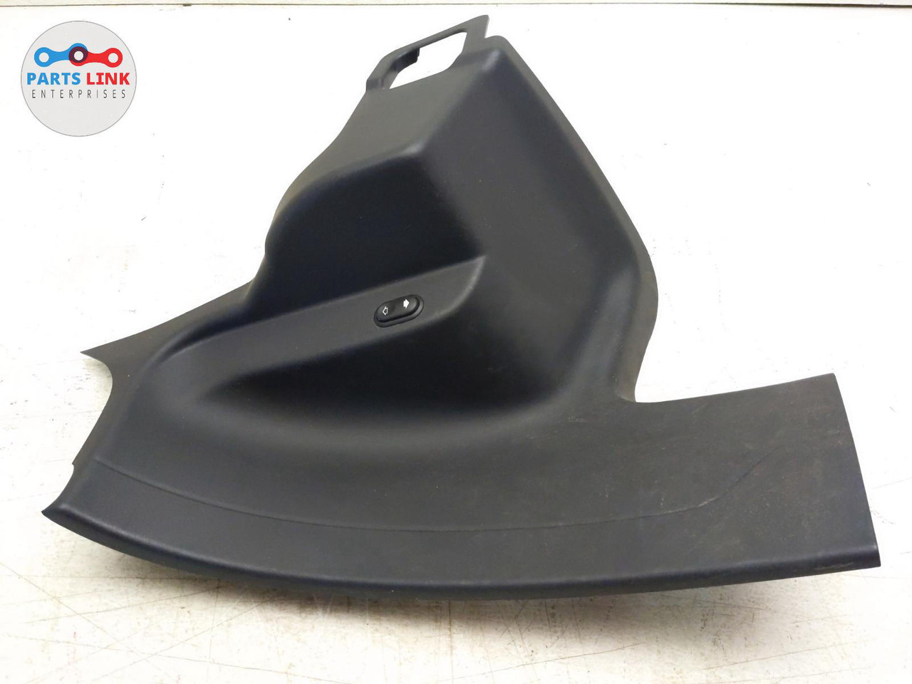 2018-21 RANGE ROVER VELAR REAR RIGHT SEAT SWITCH PANEL C PILLAR TRIM ...