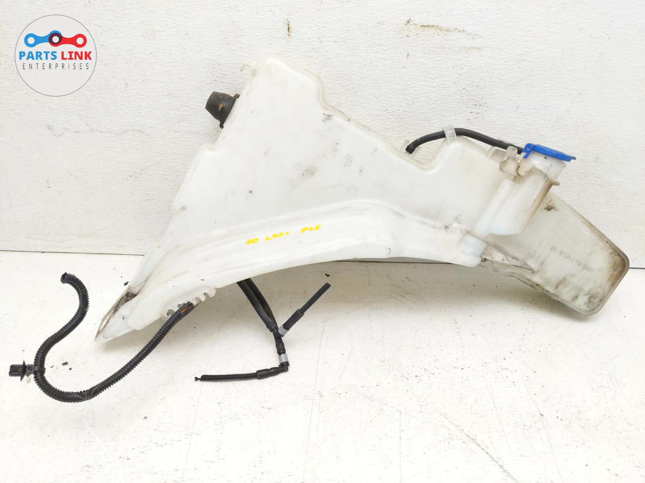 2020-2023 RANGE ROVER EVOQUE WASHER FLUID TANK RESERVOIR BOTTLE NECK ...