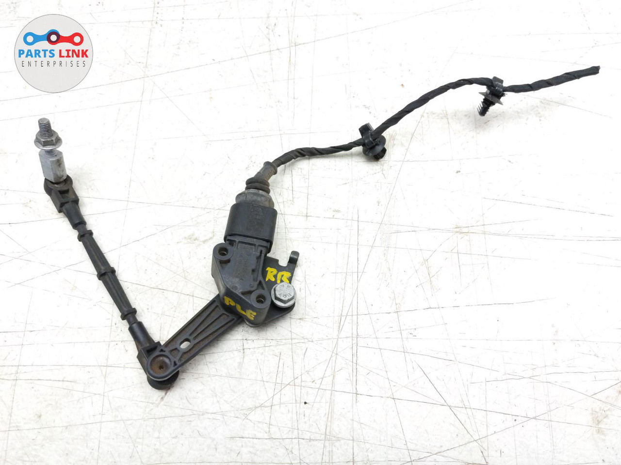 2016-20 BENTLEY BENTAYGA REAR RIGHT SUSPENSION SENSOR AIR RIDE LEVEL ...