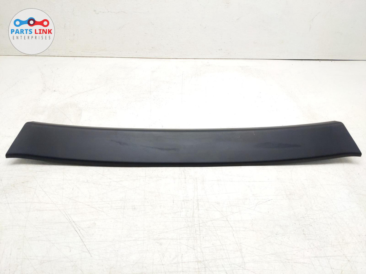 2016-20 BENTLEY BENTAYGA REAR GATE UPPER TRIM WINDOW MOLDING HATCH ...
