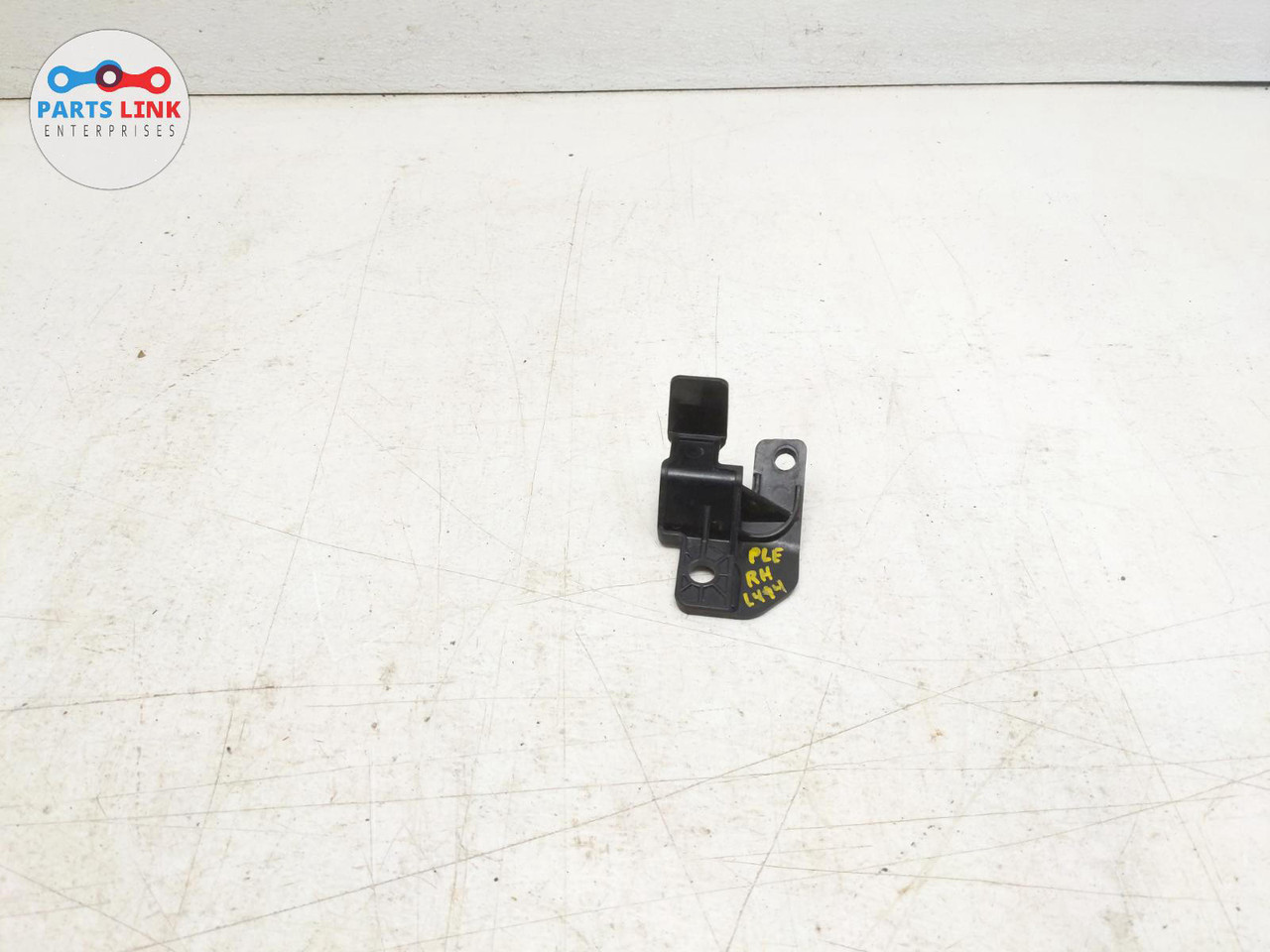 2014-17 RANGE ROVER SPORT RIGHT HEAD LIGHT BRACKET PASSENGER MOUNT ...