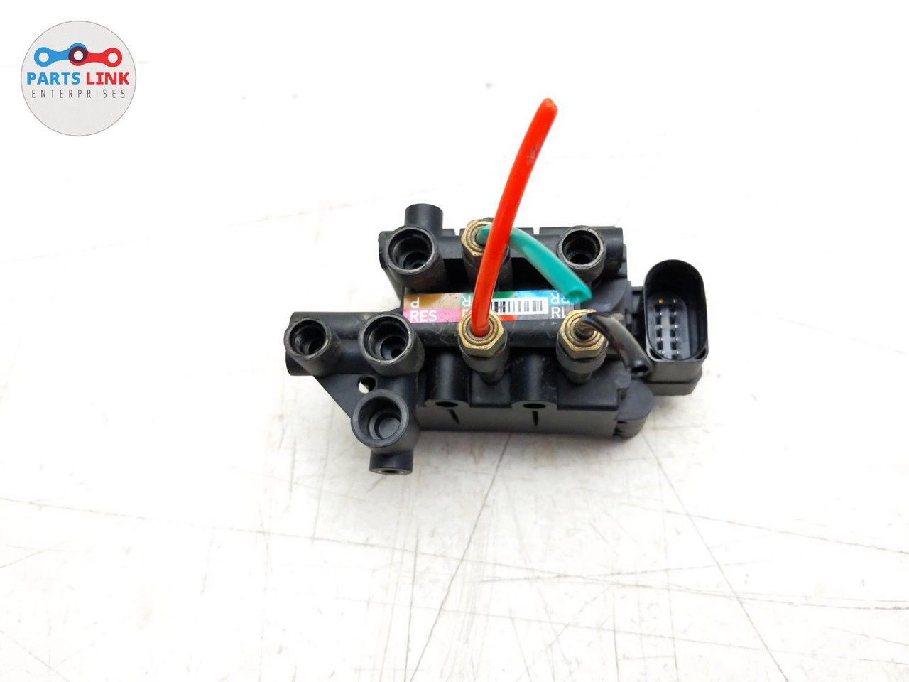 2020-2021 PORSCHE TAYCAN 4S REAR AIR SUSPESNION SOLENOID VALVE LEVEL ...