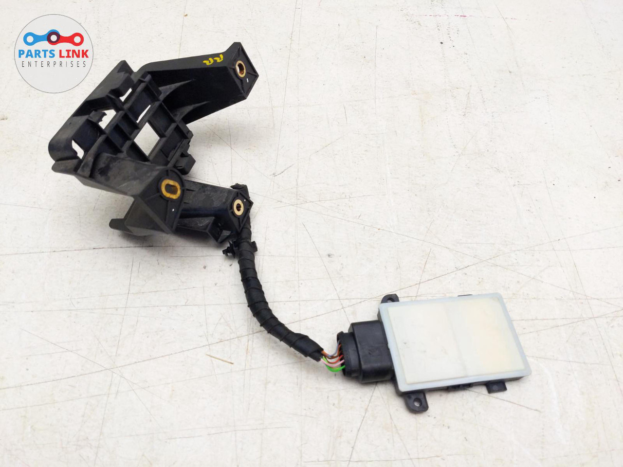 2021 PORSCHE TAYCAN 4S REAR RIGHT BLIND SPOT RADAR CONTROL MODULE ...